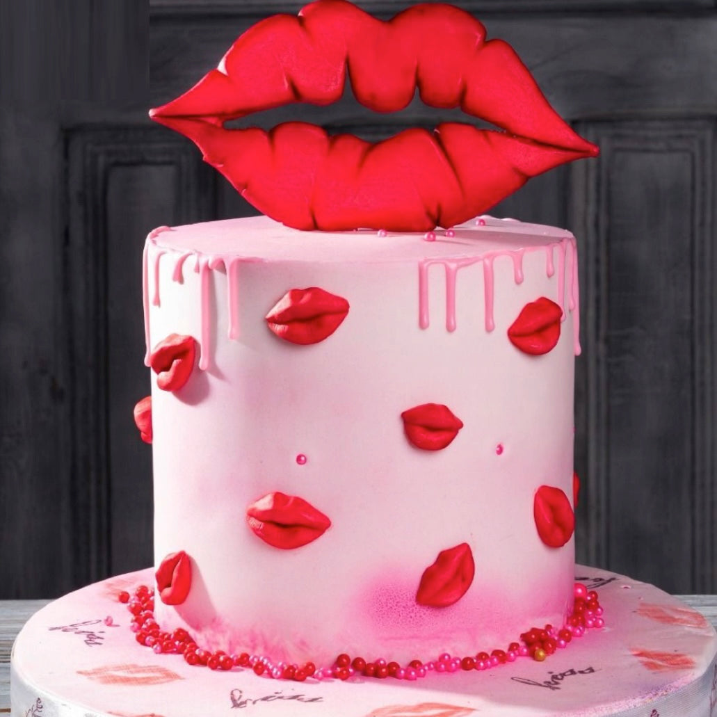 Kisses lips Cake Dubai - Anniversary Cake - Deliver to Dubai – Dot ...