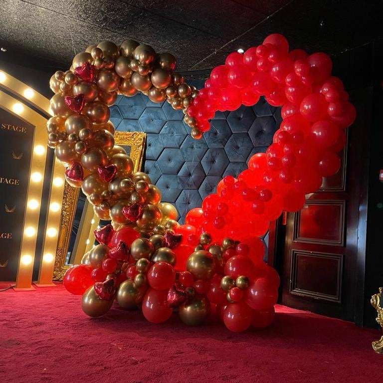 Heart Shape Balloon Arch - Valentine Wedding Decor Dubai - Shop Now ...