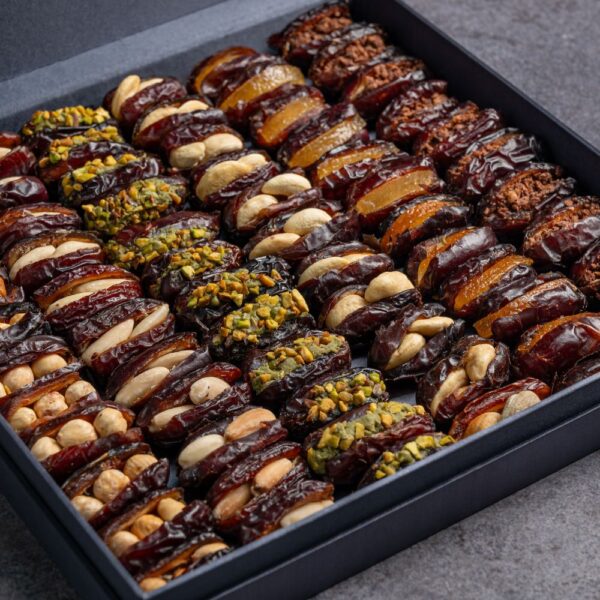 Luxury Dates Satin box Gift - Send Delivery To Dubai - Shop Now – Dot ...