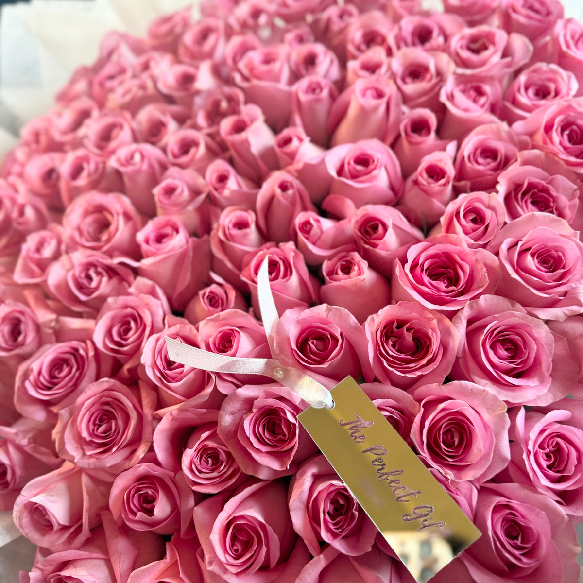 Pink Luxury Roses Bouquet - Flower Delivery to UAE - Shop Online NOW ...
