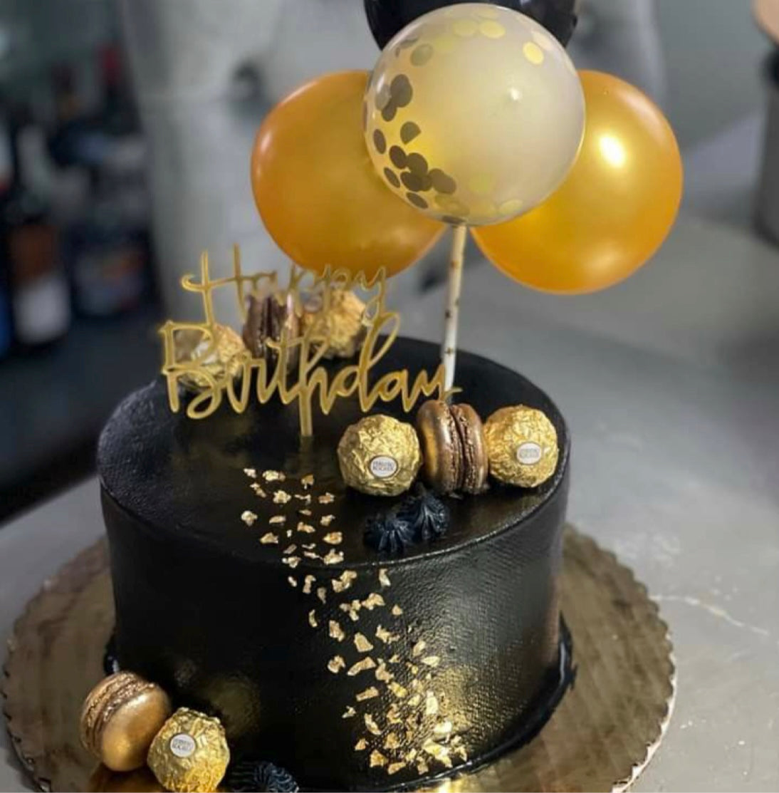 Black & Gold Cake with balloons - Birthday Cake Delivery to Dubai ...