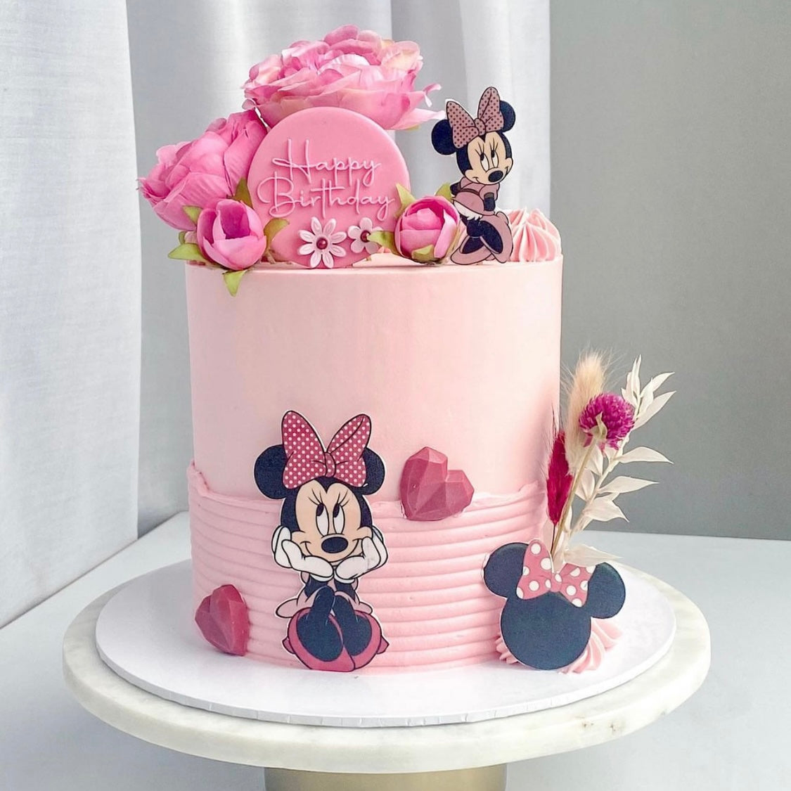 Minnie Mouse Pink Cake - Birthday Cake Delivery to Dubai - Shop Online ...